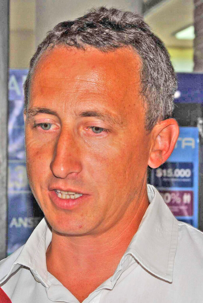 Instrumentan operativos de renovación de DNI en escuelas - La Mañana