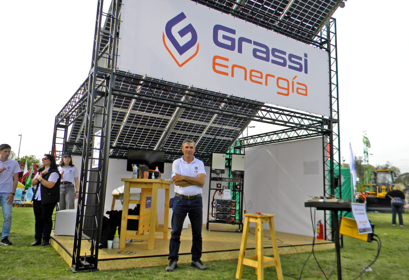 Javier Grassi exhibió lo último en equipos de energía solar - La Mañana
